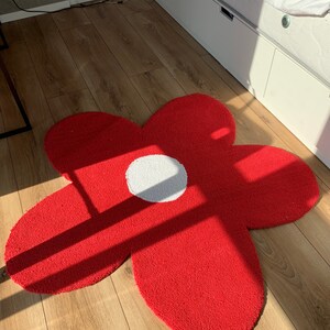 Handmade Tufted Custom Flower Rug. Any Color - Etsy