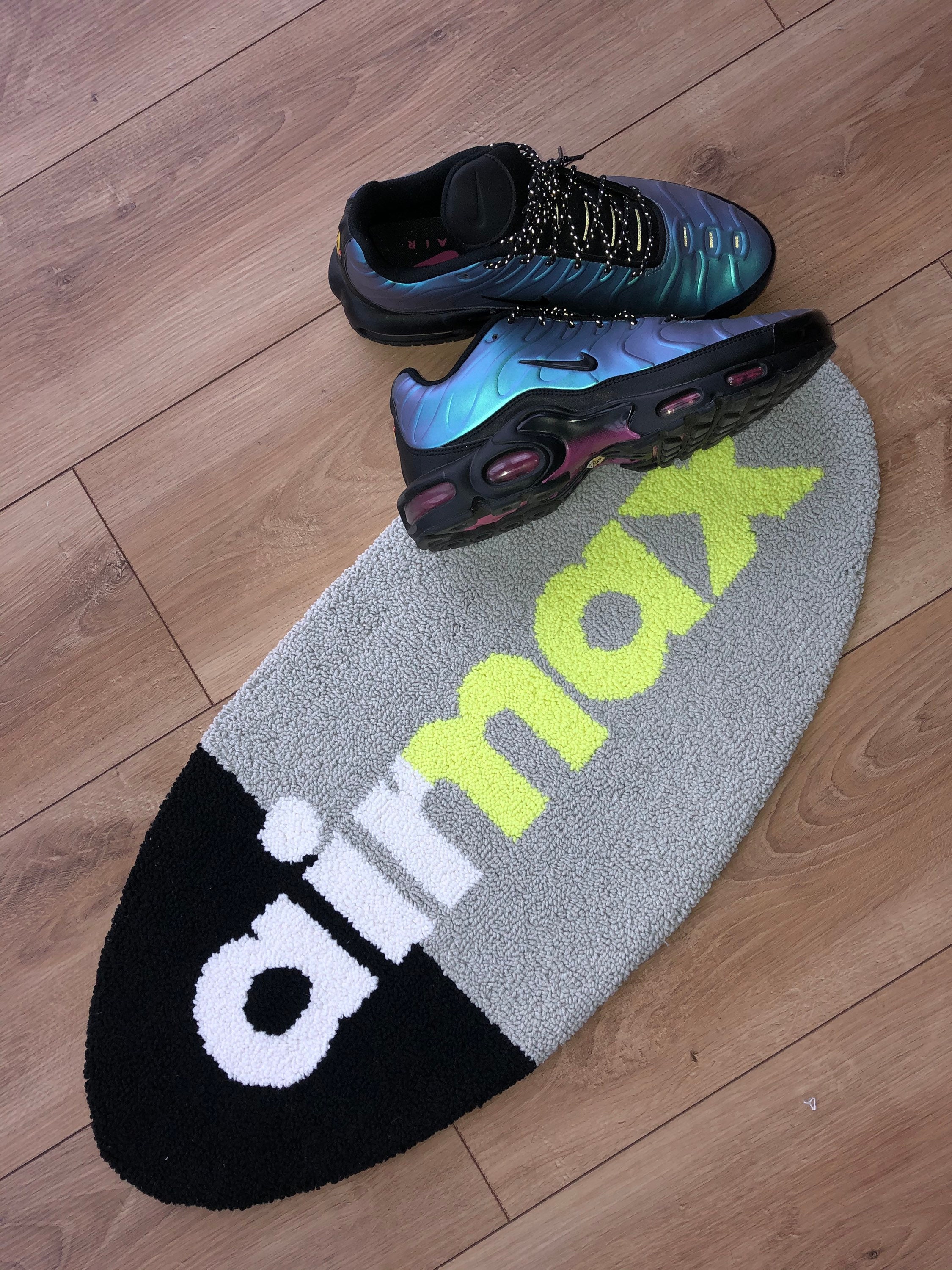 Rug Nike Air Max Tn Custom Tufting Tuft. Any Color Available | Etsy