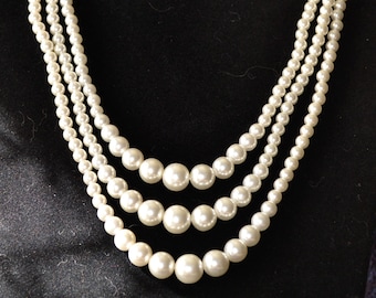 Graduated 3 Strand Pearl Necklace - Etsy