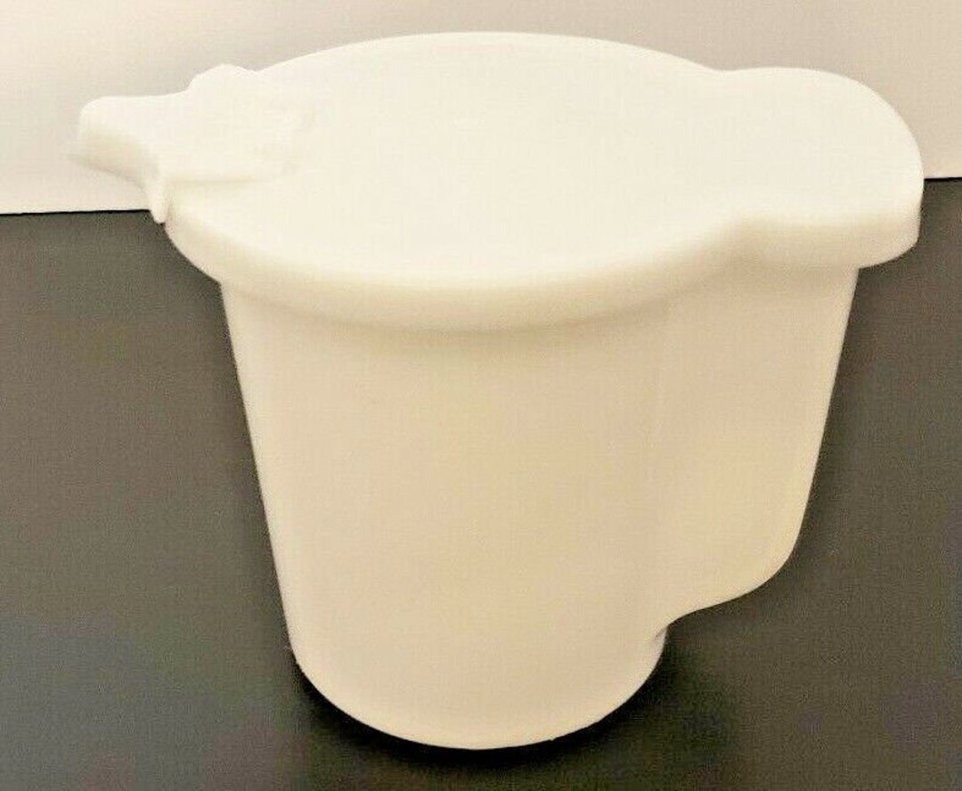 Tupperware Vintage White Creamer Container Number 574 3 3/4 X 5.5 Wide ...