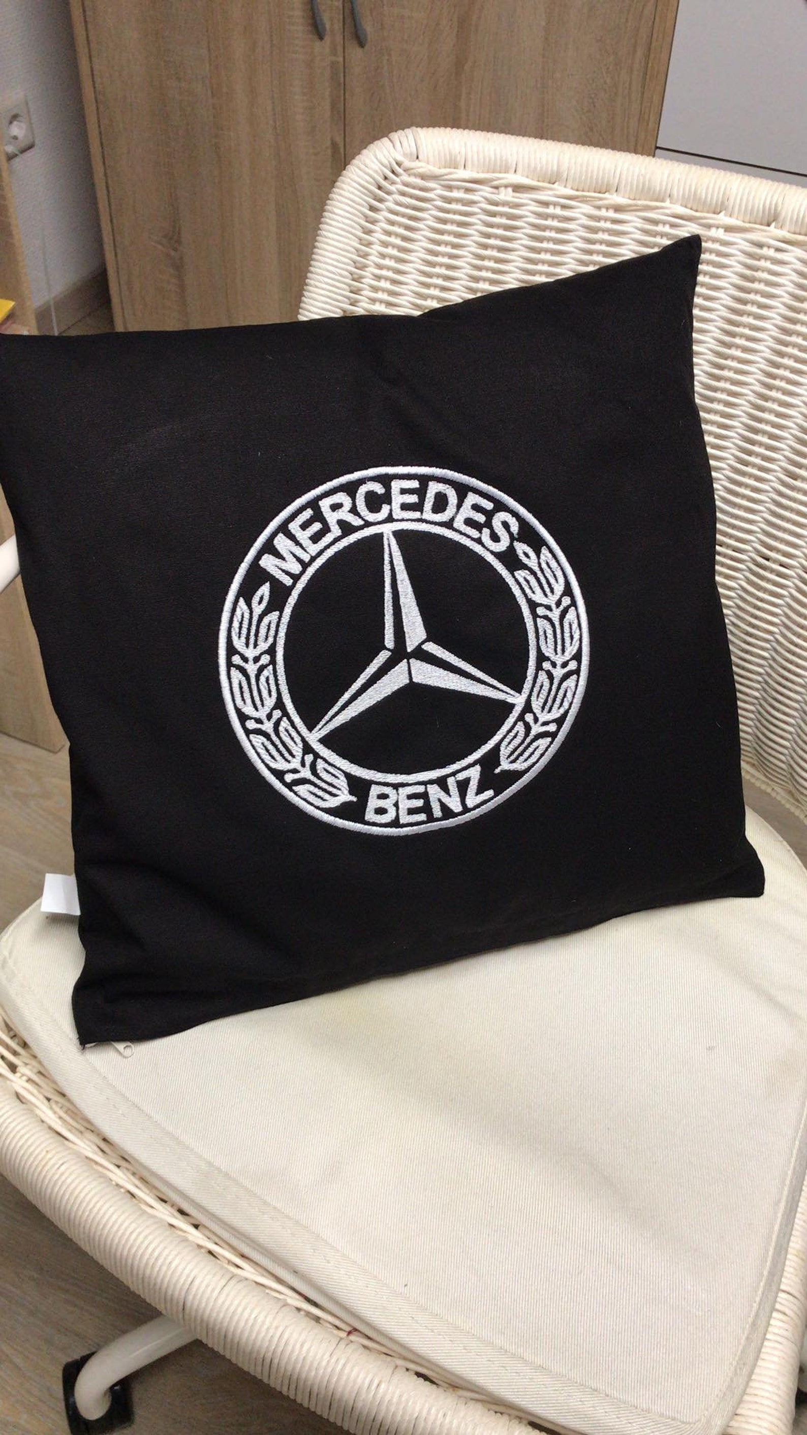 Mercedes logo Machine embroidery design pattern 4 sizes | Etsy