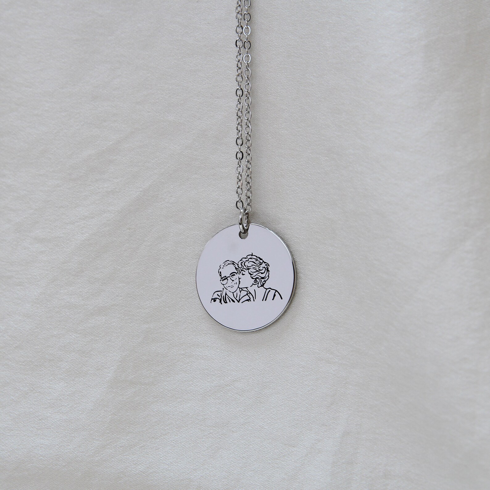 Picture Turn Into Drawing Necklace, Custom Portrait Line Art Necklace ...