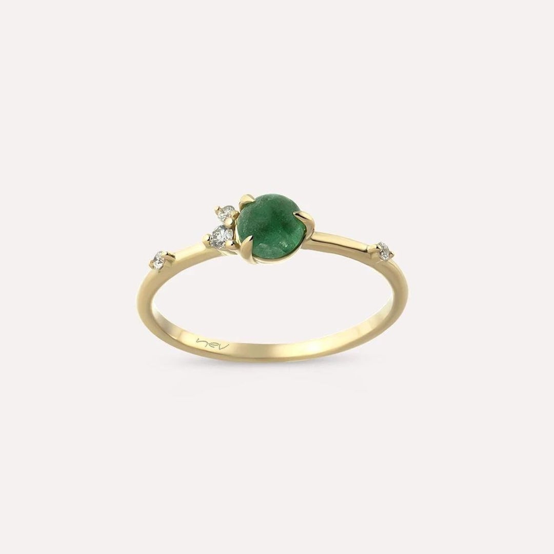 Bonbon 0.50 C Emerald and Diamond Stone Yellow Gold Ring - Etsy