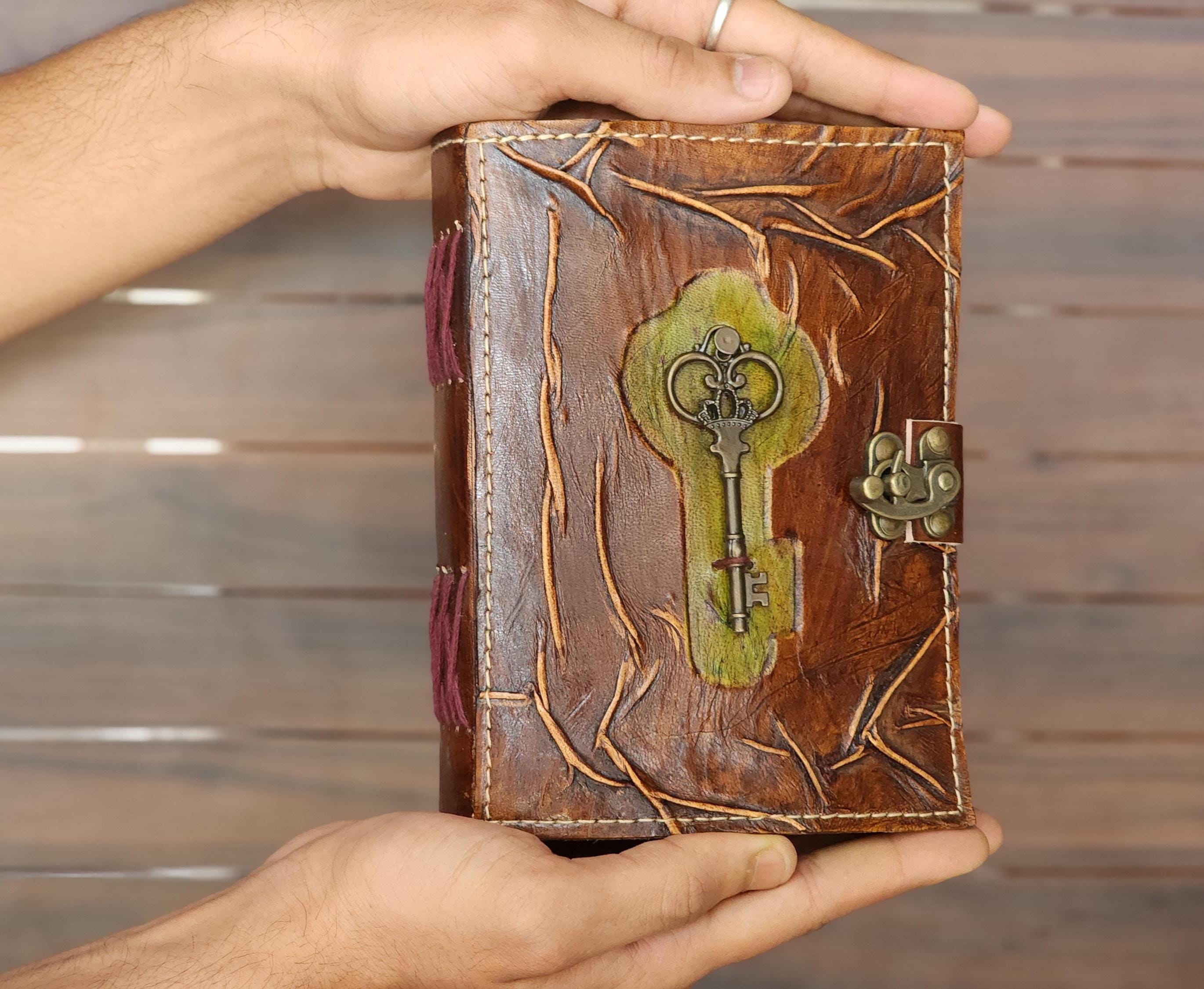 Leather Grimoire: Antique Key Spellbook - Book of Shadows 7x5 - Etsy