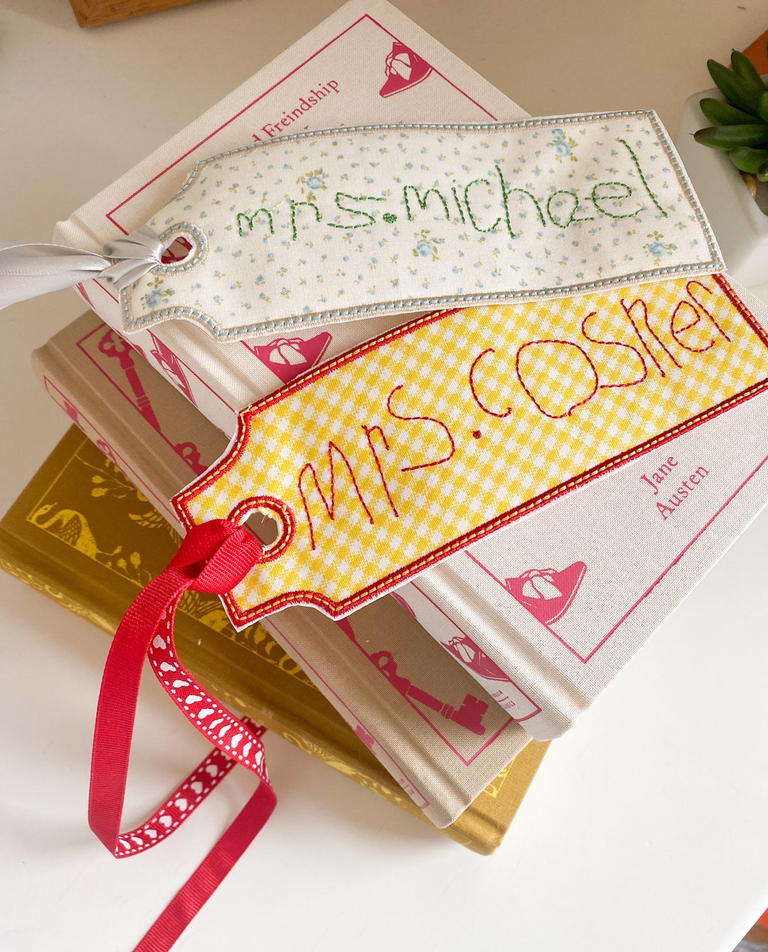 Applique in the Hoop Bookmark Machine Embroidery Satin Stitch Design ...