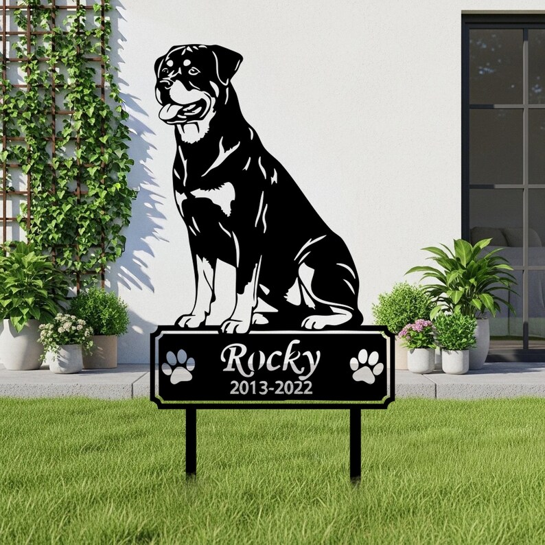 Rottweiler Memorial Garden Stake, Personalized Dog Grave Marker for ...