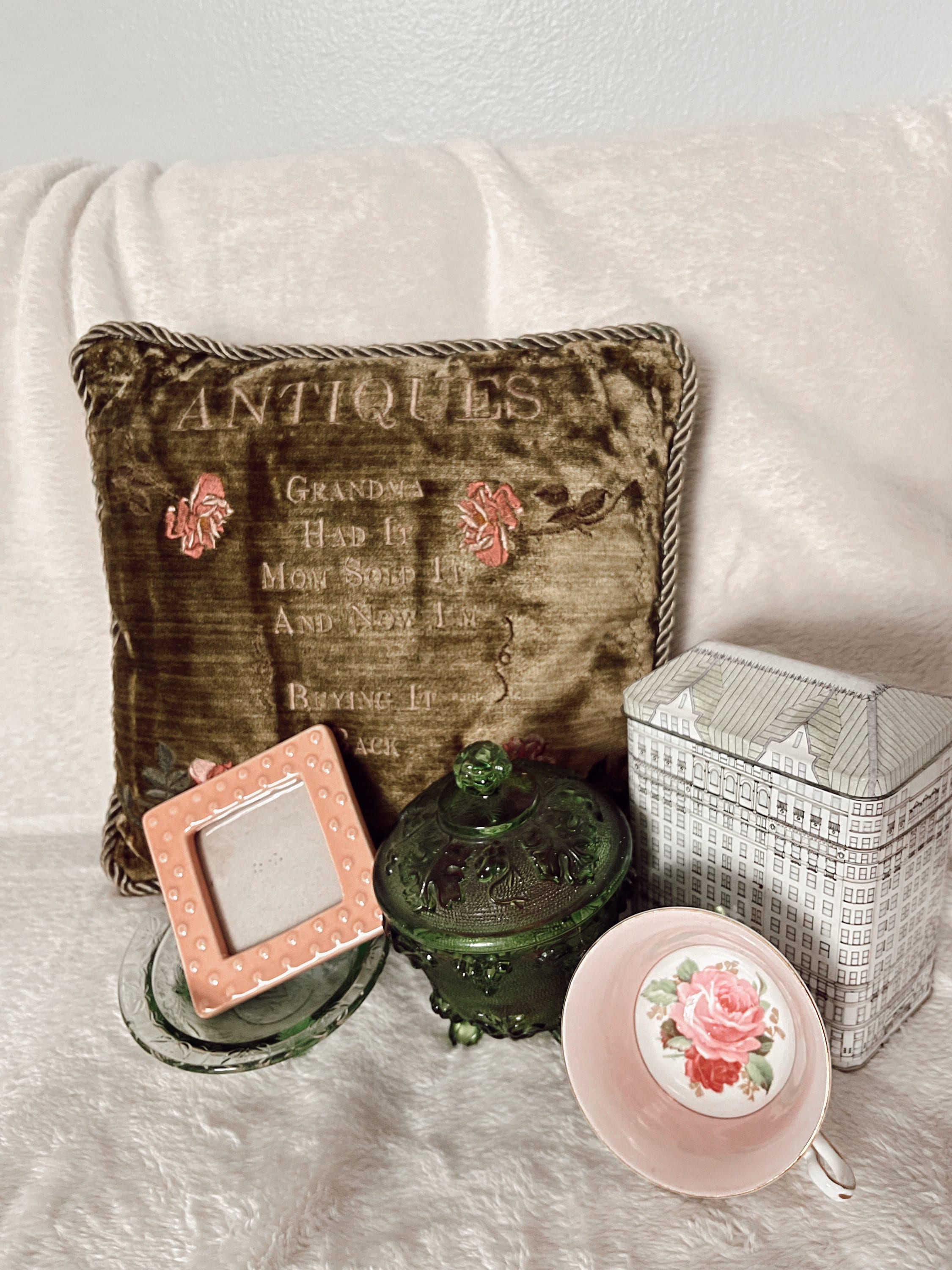 Thrifted Aesthetic Gift Boxes Birthday Gift Themed Boxes Vintage Unique ...