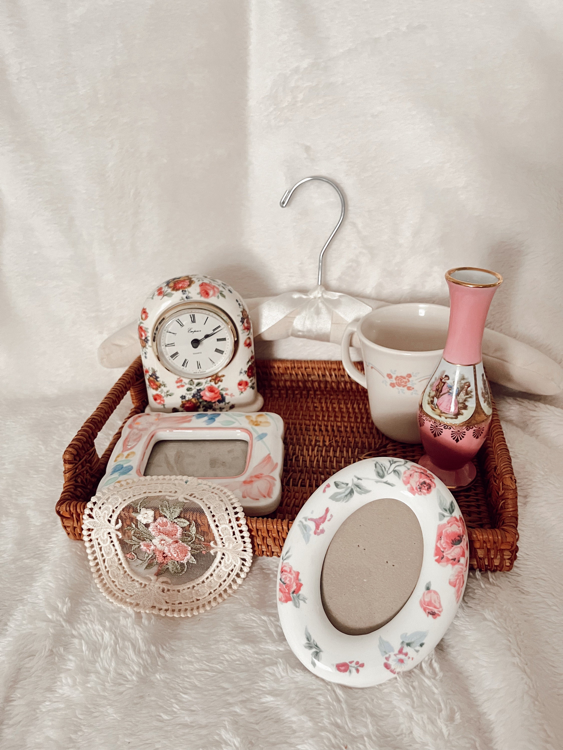 Thrifted Aesthetic Gift Boxes Birthday Gift Themed Boxes Vintage Unique ...