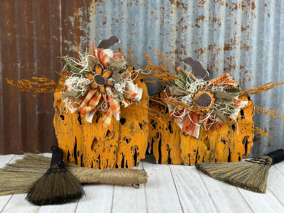 Rustic Farmhouse Pumpkins SVG: Grungy Shelf Sitter Laser Cut File ...