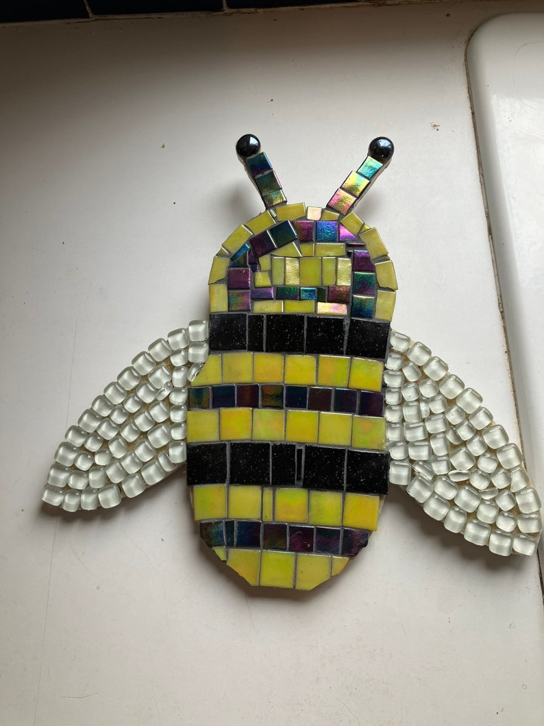Mosaic Bumblebee Outdoor Wall Art - Garden Decor - Handcrafted Bee Art ...