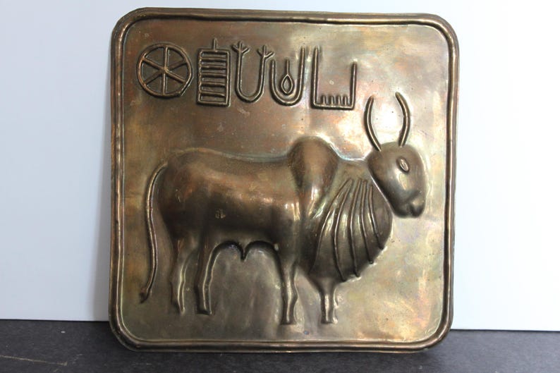 Vintage Harrapan Indus Valley, Mohenjo-daro Sacred Bull Seal. Hammered ...