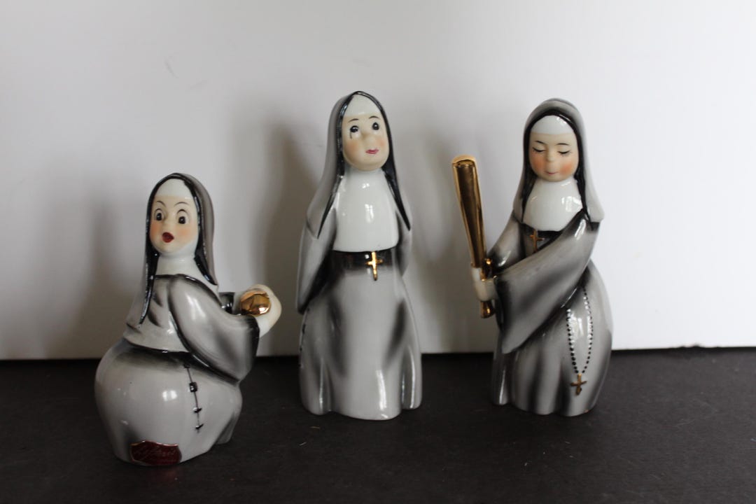 Vintage Nuns Playing Baseball. Lefton, Ceramic, Mint Condition, Comical ...