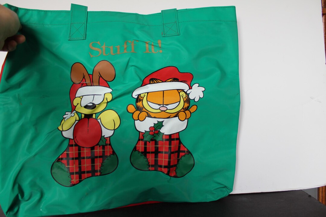 Vintage Garfield Stuff It Bag. Garfield and Odie in Stockings, Green ...