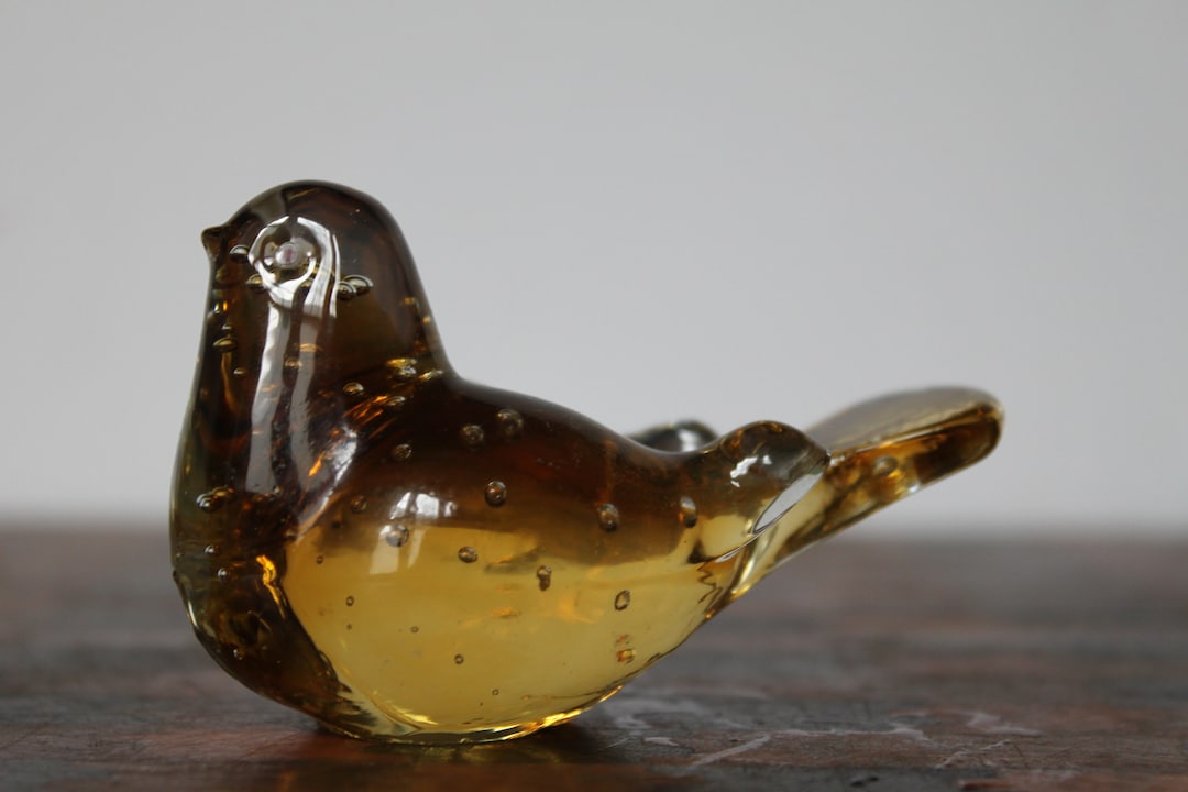 Vintage Amber Glass Bird Figurine. Cute and Kitschy Grandmacore Mantel ...