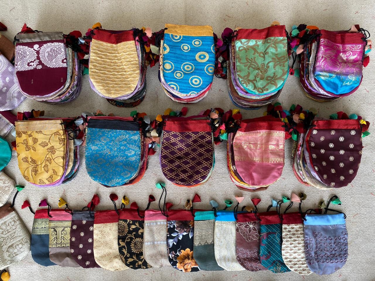 Silk Jewellery Pouches Various Colours and Prints Gift - Etsy