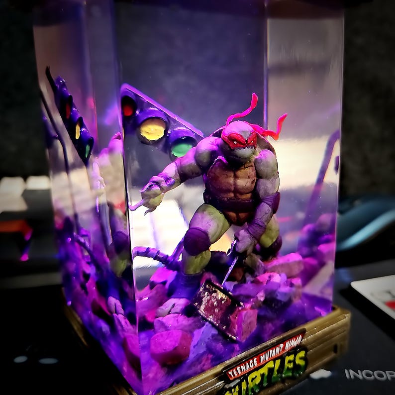 Handmade Ninja Turtle Resin Lamp – Gamer Room Decor, LED Night Light - Etsy