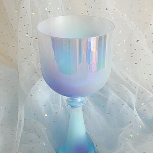 SAINT BLUE, Crystal Singing Chalice, in Heart Chakra, 4th Oct 432hz - Etsy
