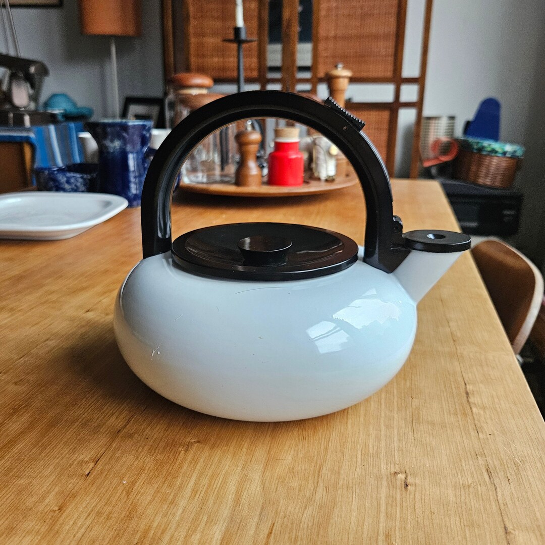 Vintage Copco Ultimo White Enameled Steel 2.5qt Whistling Kettle-sam ...