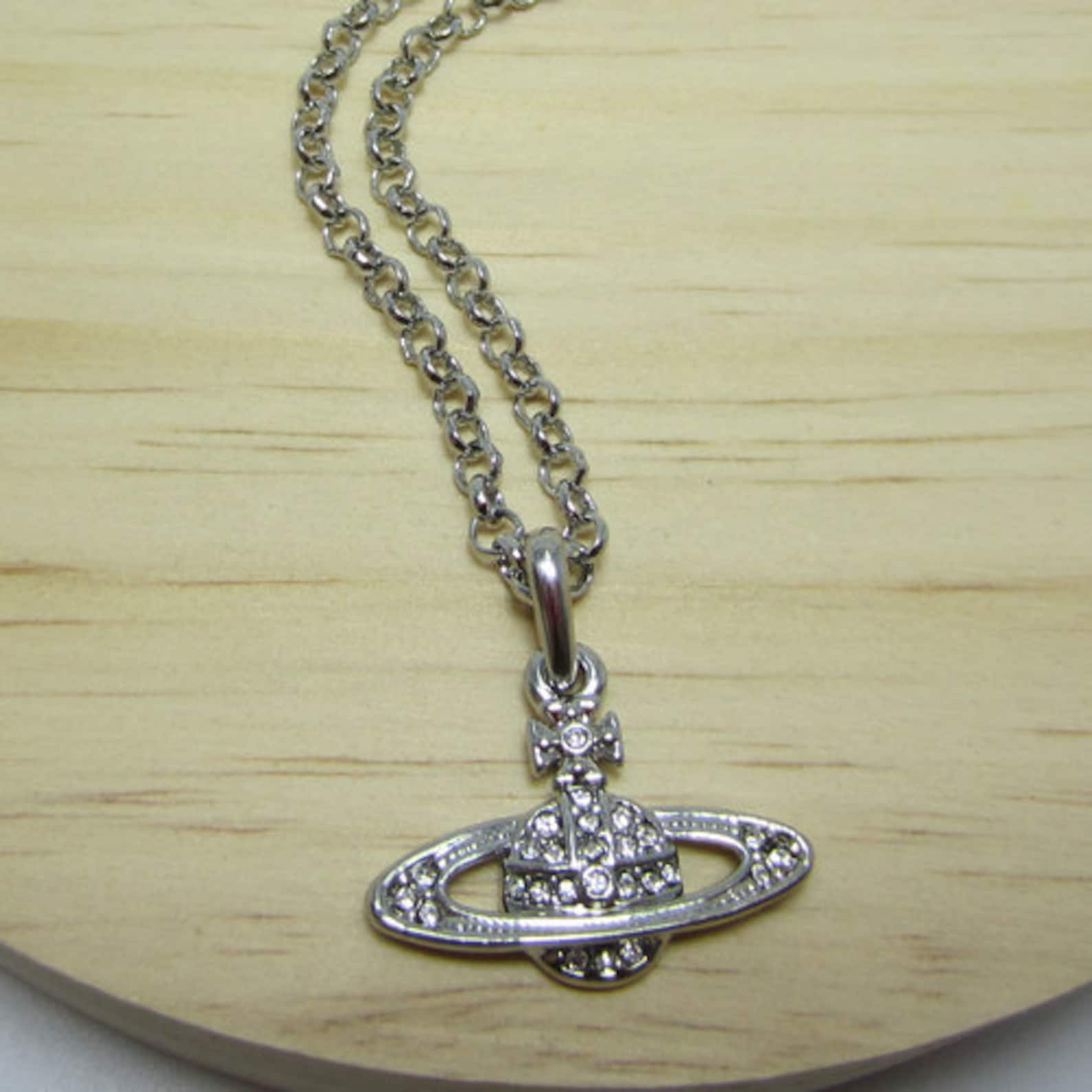 Vivienne westwood petit collier de saturne diamant | Etsy