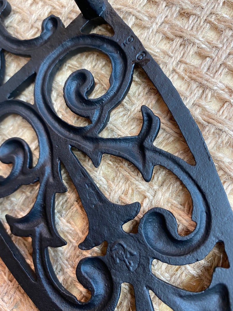Cast Iron Wilton Trivets Set of 3 - Etsy