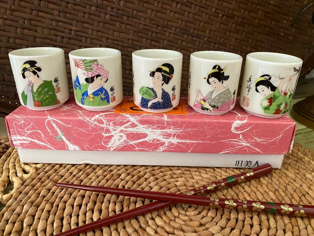 Set of 5 Japanese Porcelain Geisha Girl Tea/ Sake Cups Vintage - Etsy