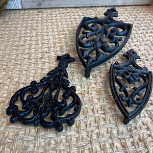 Cast Iron Wilton Trivets Set of 3 - Etsy