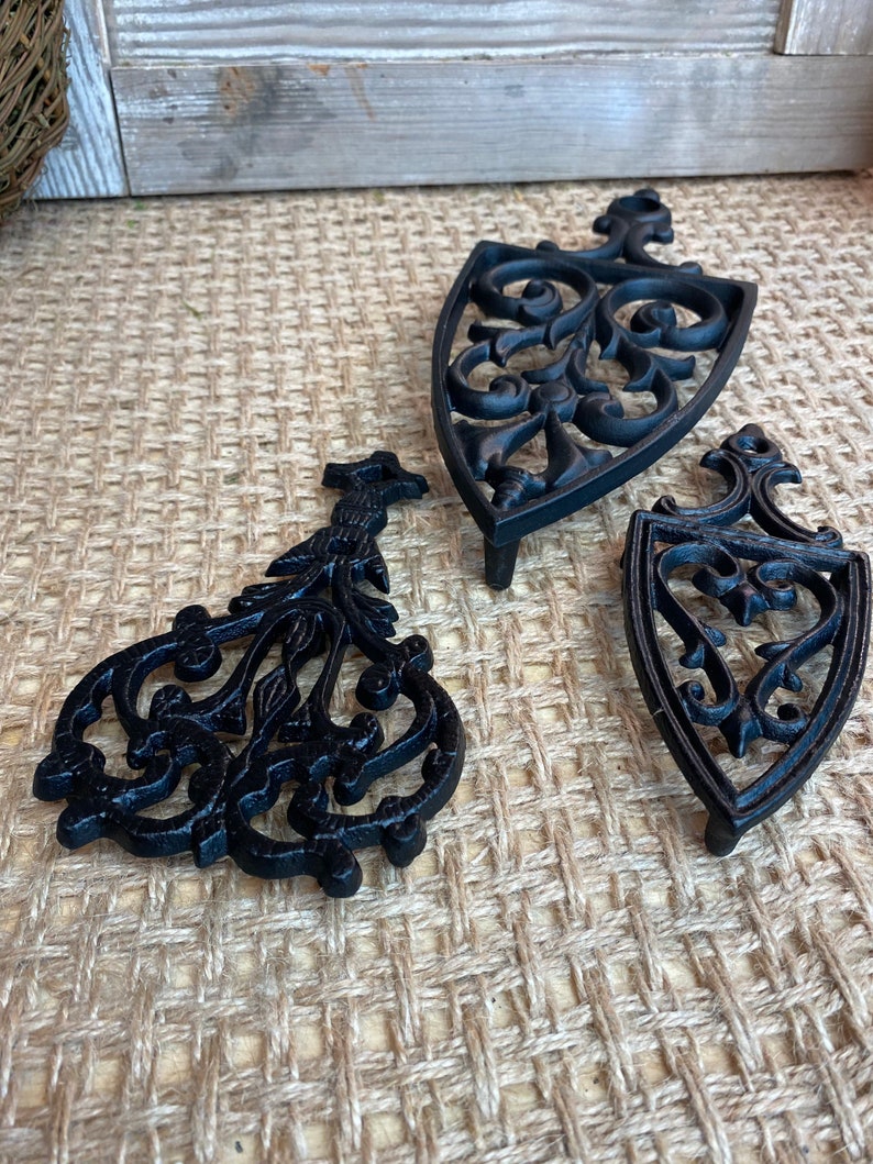Cast Iron Wilton Trivets Set of 3 - Etsy