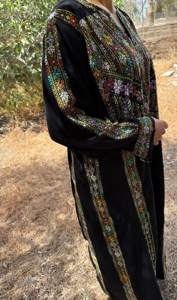 Handwoven Palestinian Black Thobe - Traditional Embro… - Gem