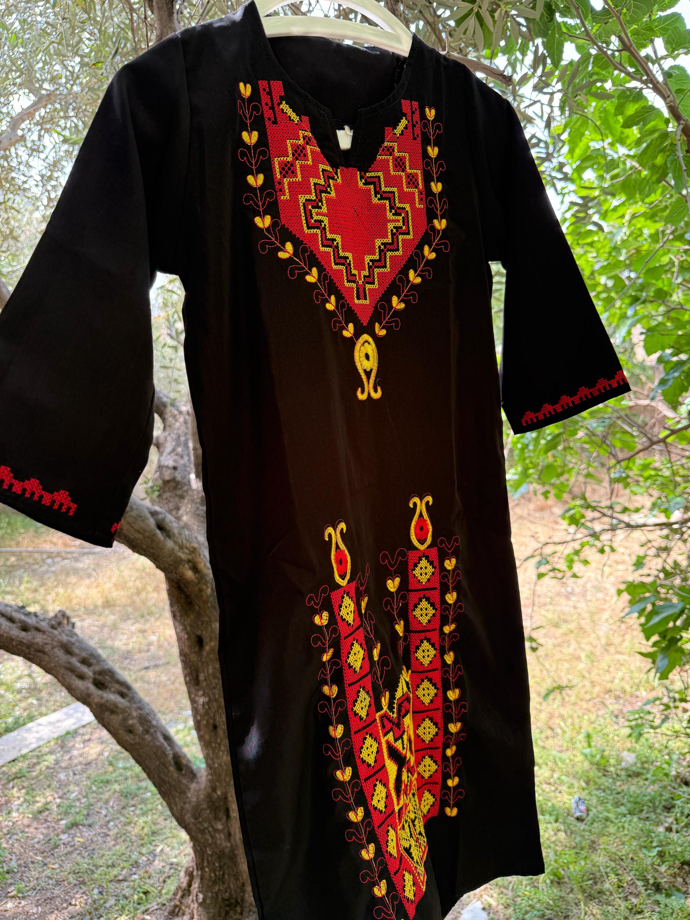 Kids Dress - Palestinian Black Thobe for Girls - Traditional Arabic Red ...