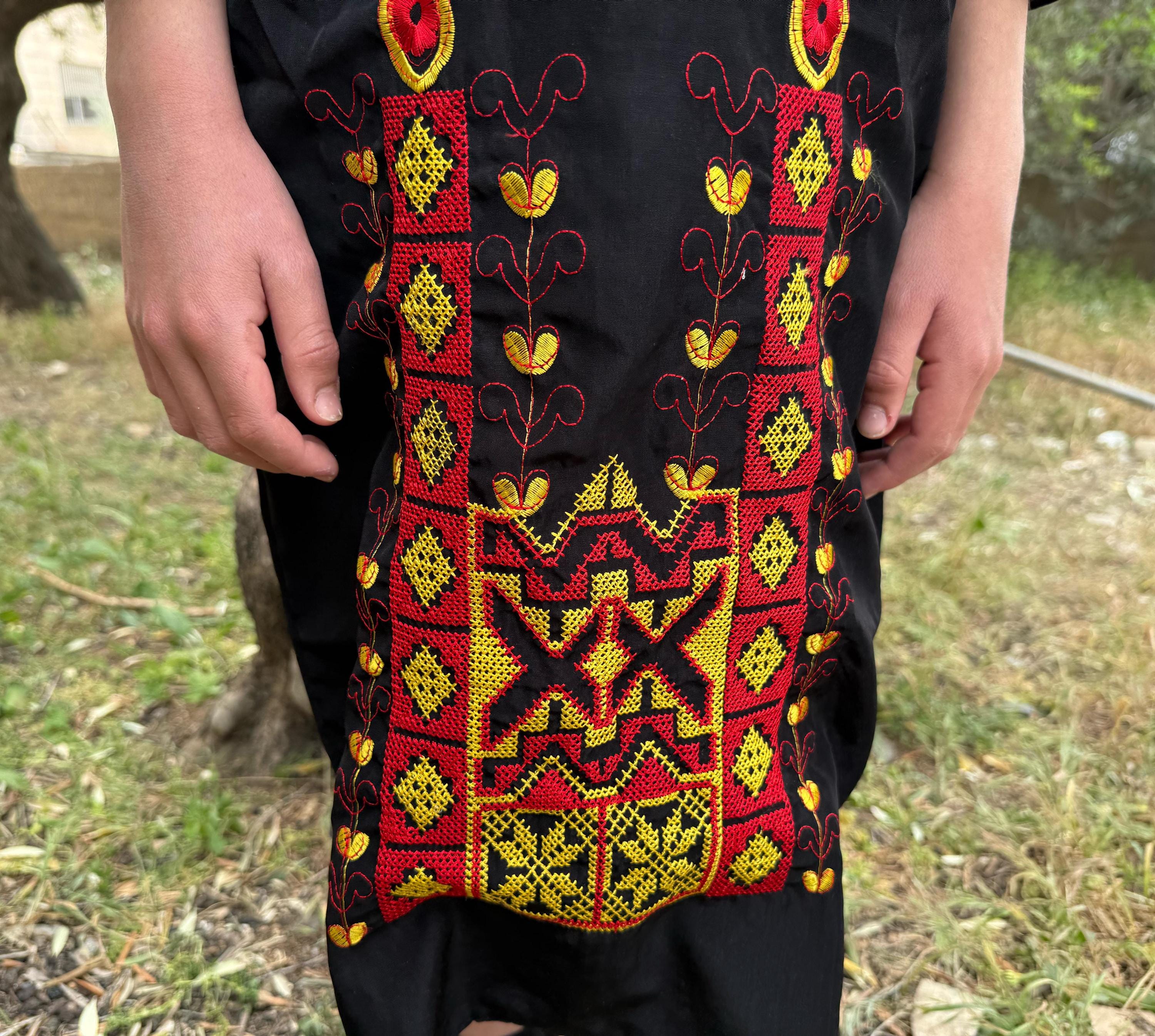 Kids Dress - Palestinian Black Thobe for Girls - Traditional Arabic Red ...