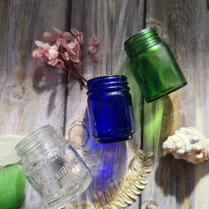 Trio of Vintage Bottles | X3 Jars | Vicks Cobalt Jar | Vaseline Clear ...