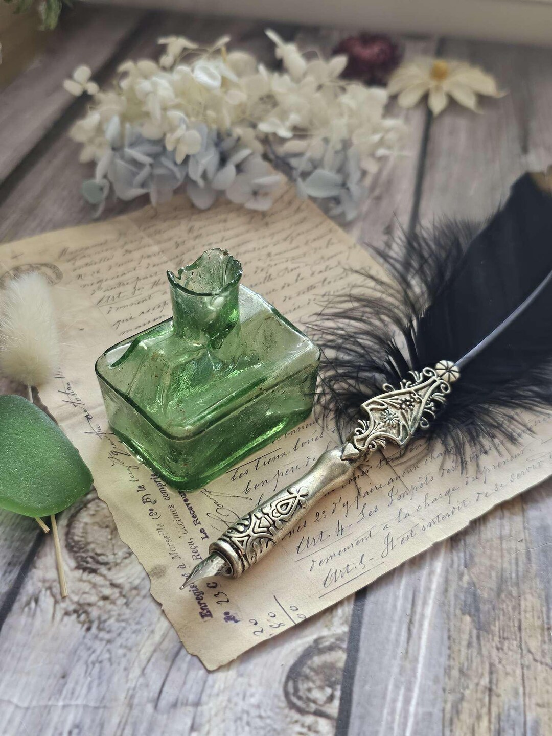 Beautiful 1800s GREEN Inkwell Antique Shear Top Ink Bottle Cabin Ink ...