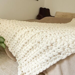 Crochet Blanket | Handmade | White Throw Blanket | Crème Color Blanket ...