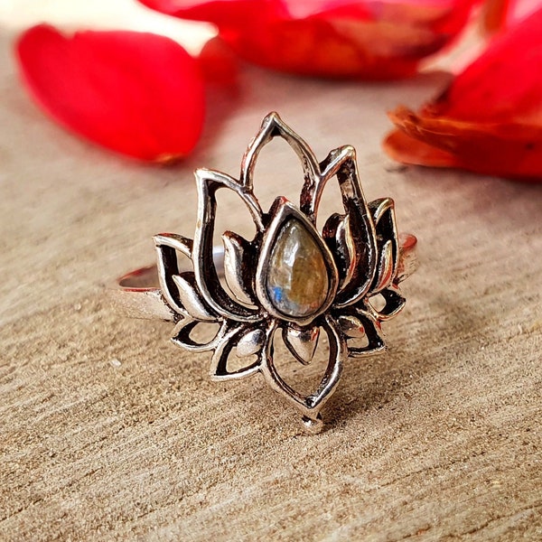 Lotus Ring - Etsy