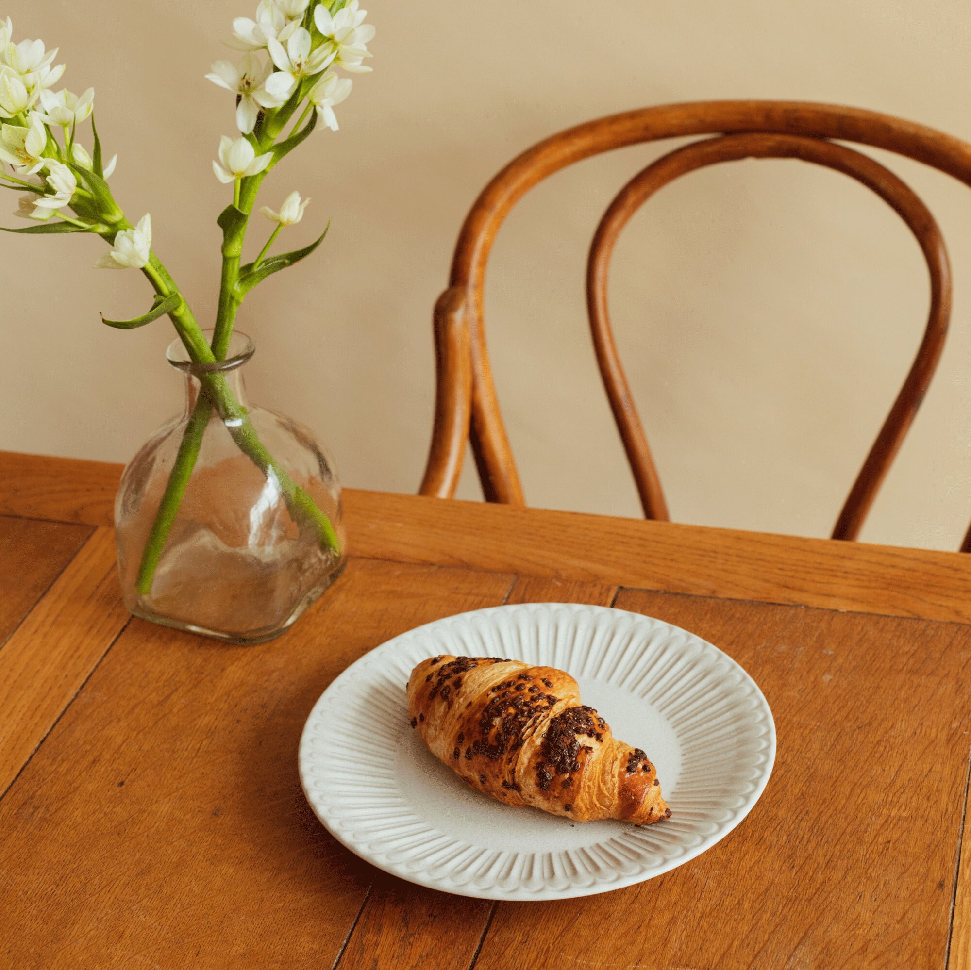 Shush Grace 24cm Flat Plate Japanese Handmade Rustic White - Etsy Sweden