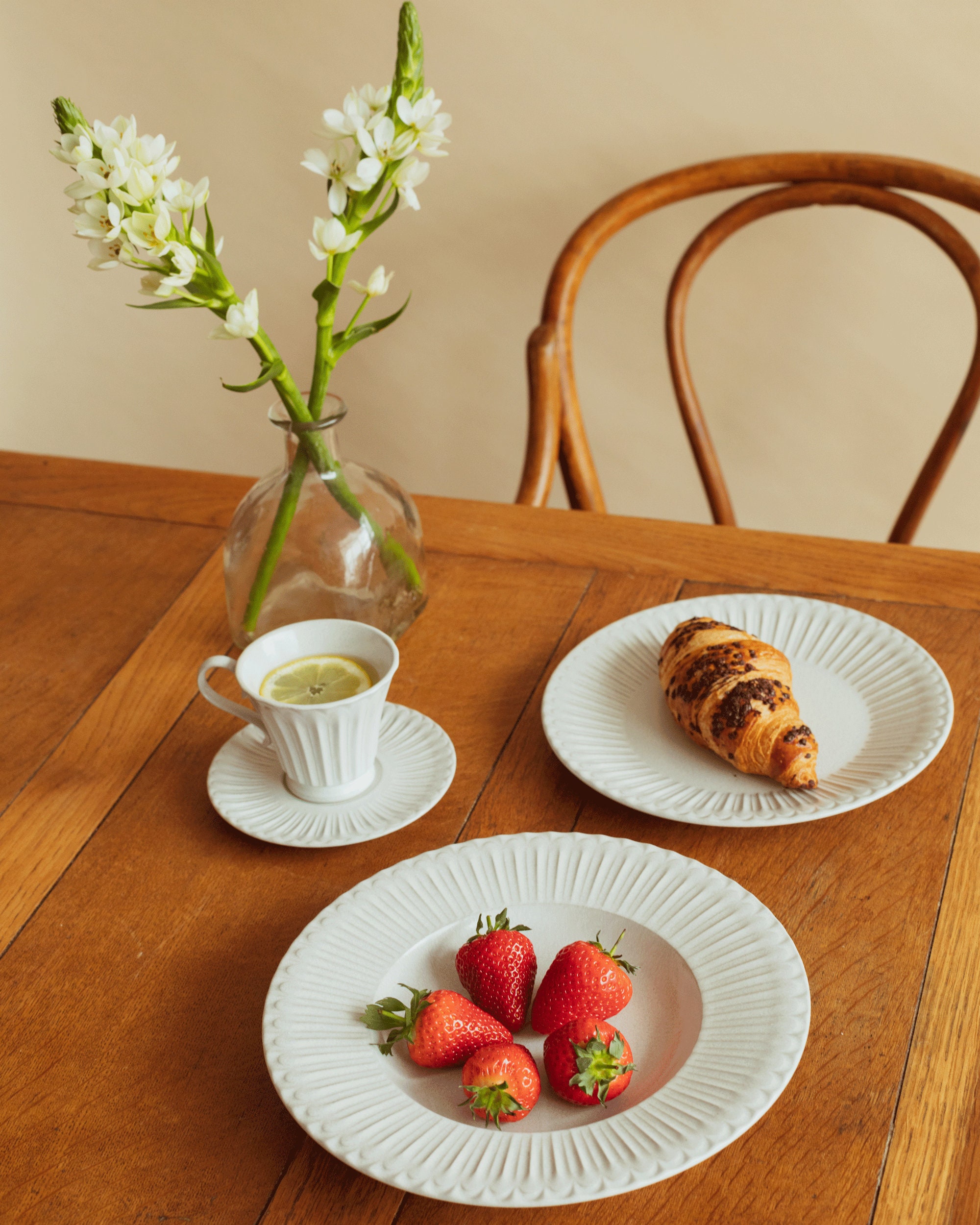 Shush Grace 24cm Flat Plate Japanese Handmade Rustic White - Etsy Sweden