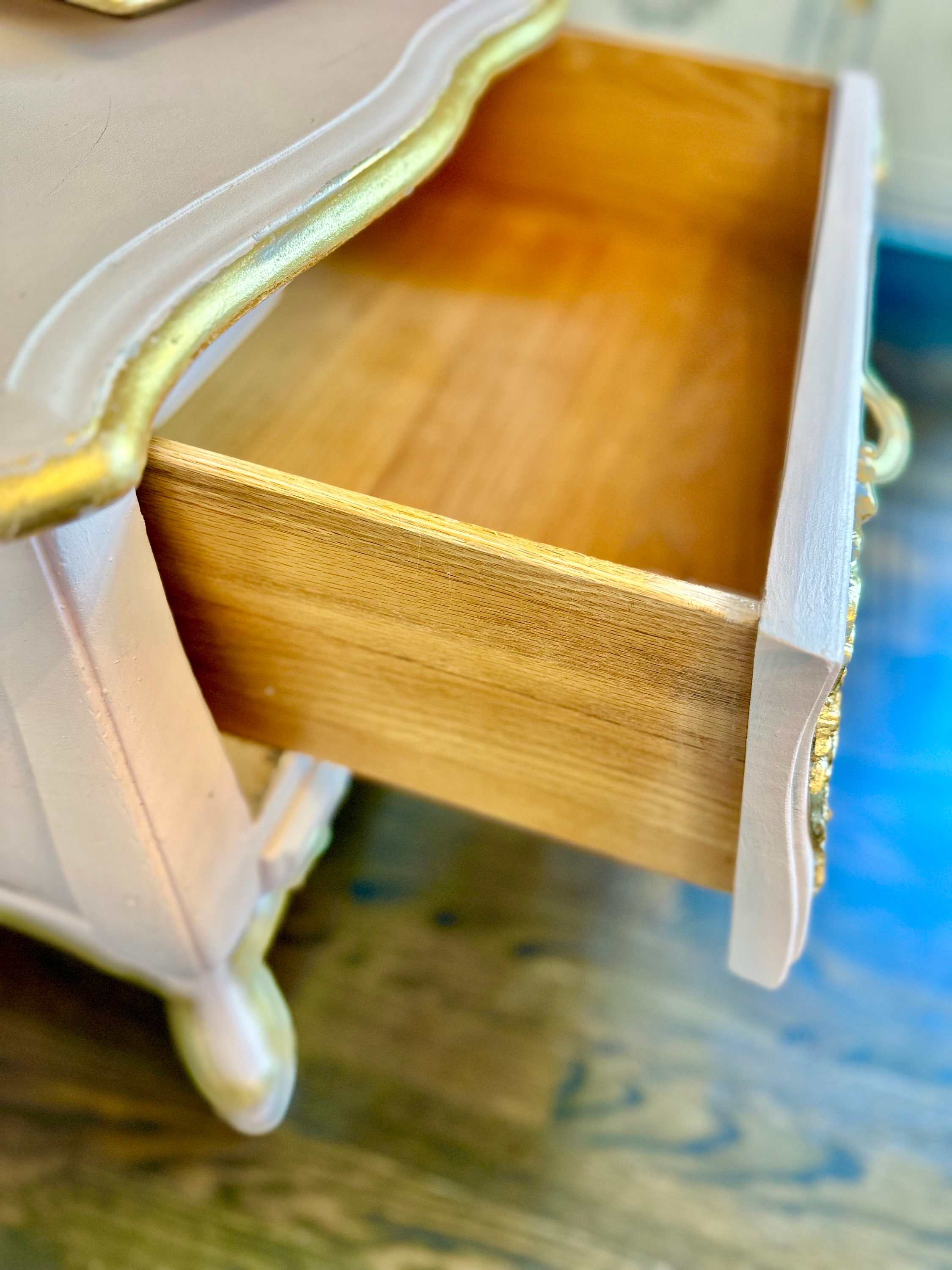 French Provincial Bombe Table Nightstand Vintage Pink Gold Bedside ...