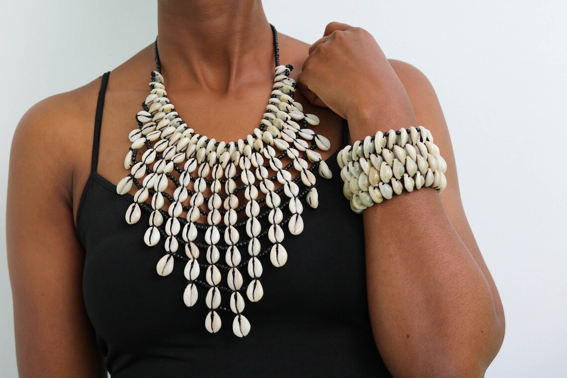 African Cowrie Shell Necklace Sea Shell Necklace African - Etsy