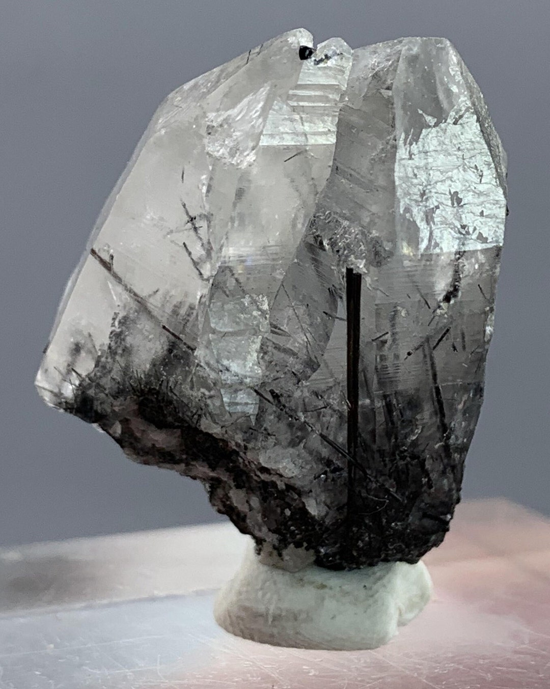 Natural Quartz With Parallel Growth and Inclusion of Tourmaline From ...