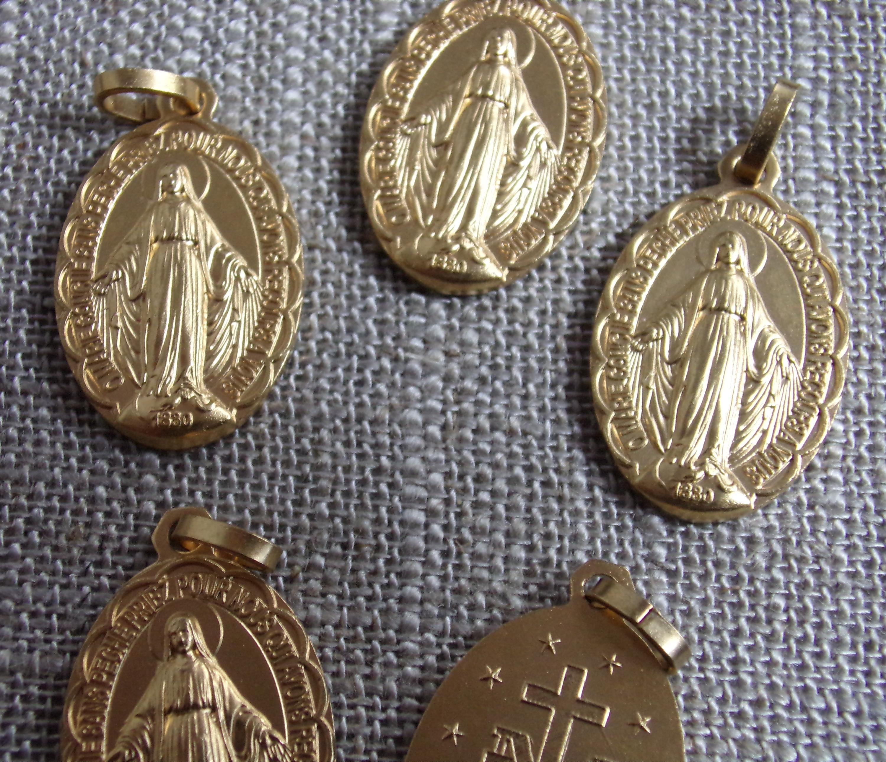 5 New Small Scalloped Miraculous Medals. Gold Covered Brass. Made in ...