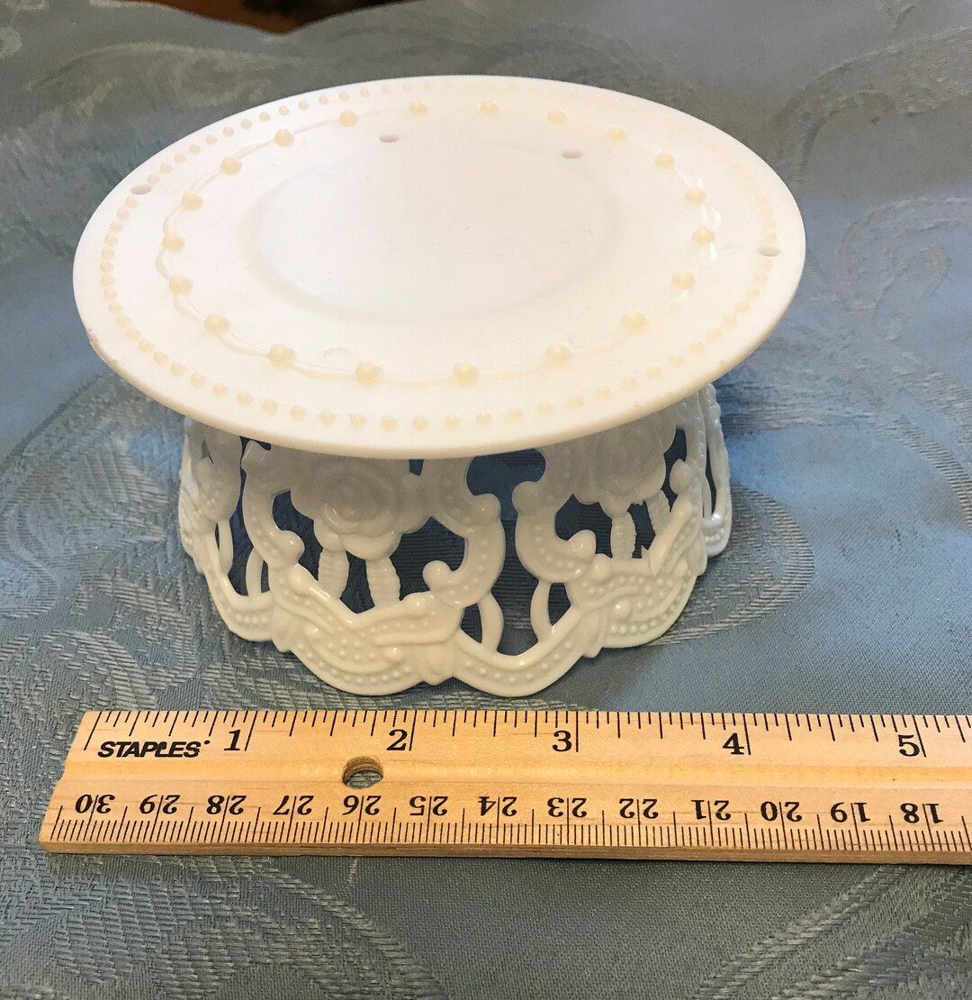 Cake Topper Bases-8 Styles of Plastic Flat Top Caketop Bases for Easy ...