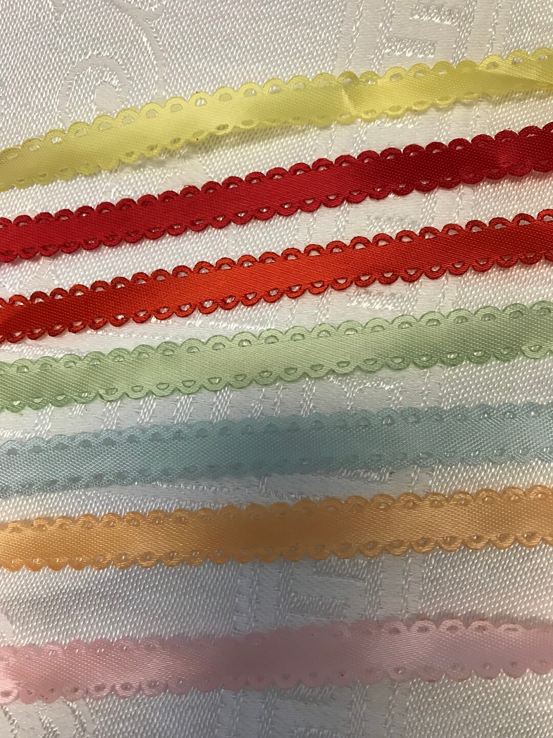 Scalloped Edge-40 Yards Ribbon Roll-acetate Satin-new Vintage-complete ...