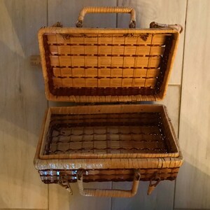 Vintage Wicker Suitcases-picnic Baskets-3 Styles-perfect Condition From ...