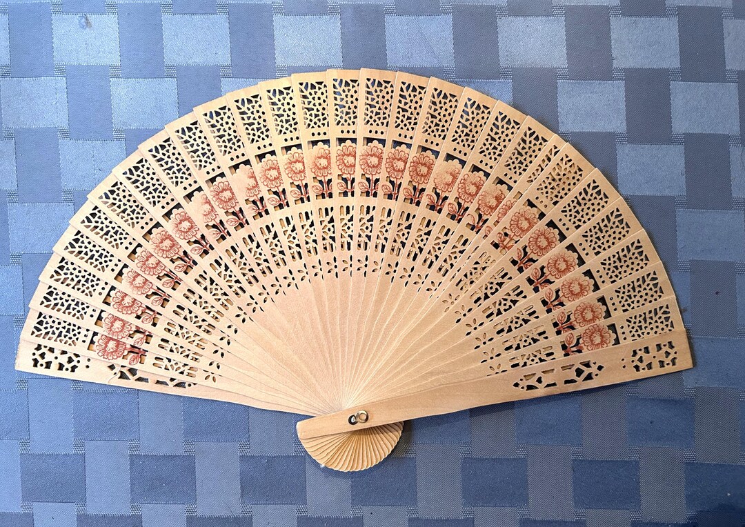 Folding Wood & White Silk Fans-lovely Light Delicate Cut Out Pattern ...