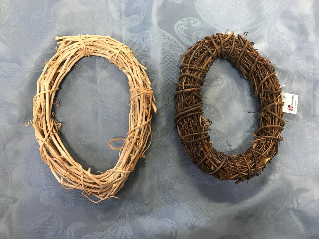 Oval Grape Vine Wreaths-2 Styles-natural and Bleached Handmade - Etsy