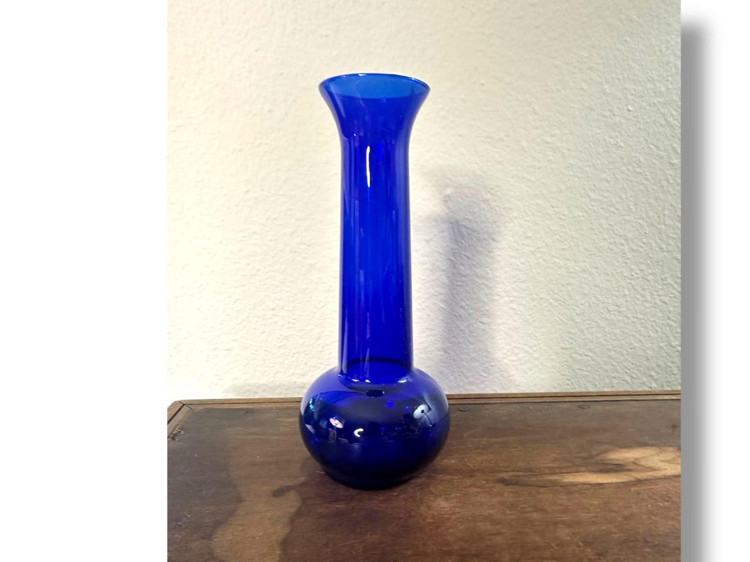 Pretty Cobalt Blue Vintage Bud Vase by Libbey Glass Co. Mid Century - Etsy