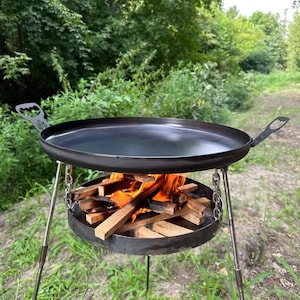 Cowboy Wok With Stand, BBQ Frying Pan With Support, Camp Fire Skillet ...