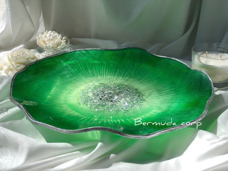 Luxury Decorative Emerald Resin Fruit Bowl, Large Green and Silver ...