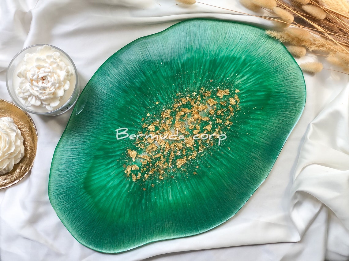Resin Emerald Oval Tray: Geode Green and Gold Vanity Decor - Etsy