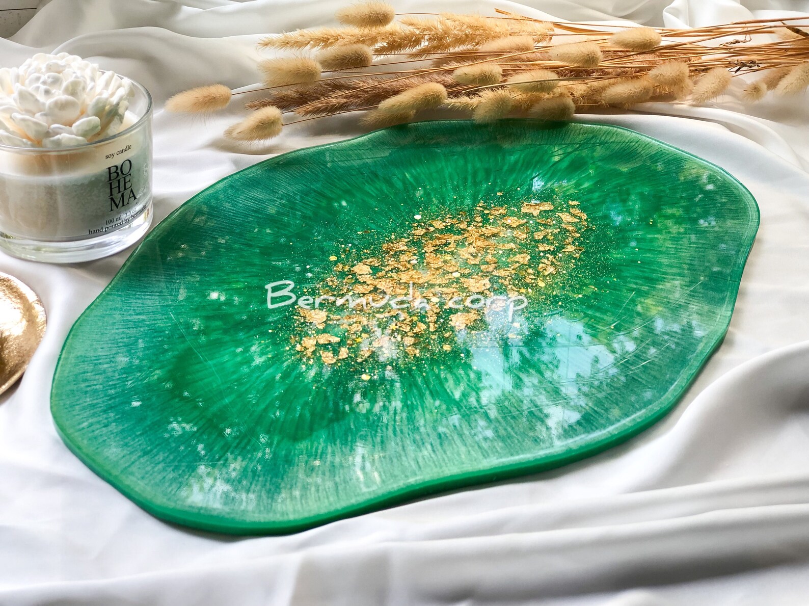 Resin Emerald Oval Tray: Geode Green and Gold Vanity Decor - Etsy